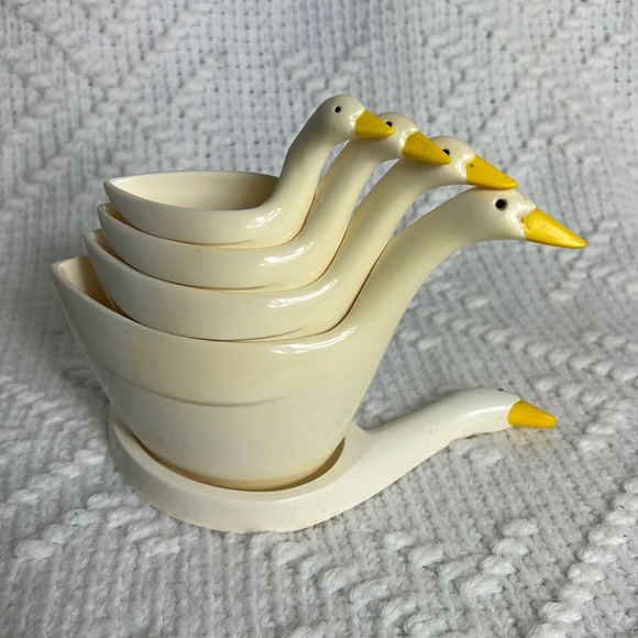 Kitchen | Vintage Melamine Stacking Nesting Measuring Cups Complete Set ...